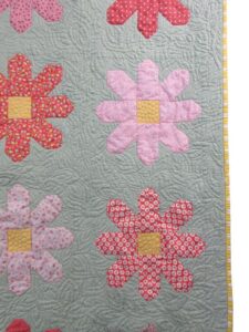 Finished Fresh as a Daisy Quilt – Sew Comfy Quilts